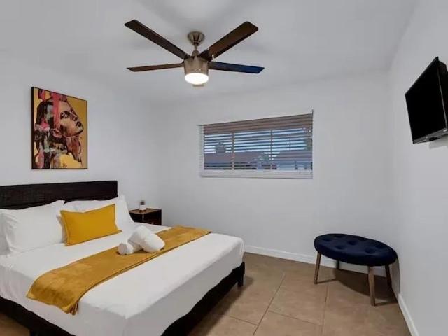 Room available in Old Town Scottsdale – $850/month