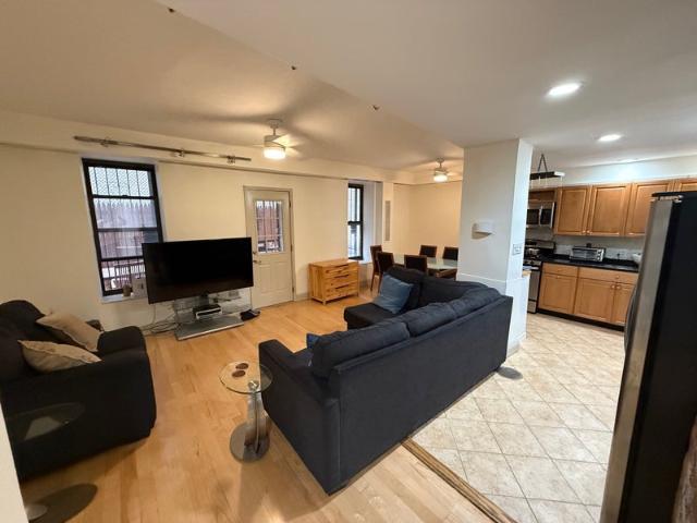 Room Available in Prime Chelsea Location