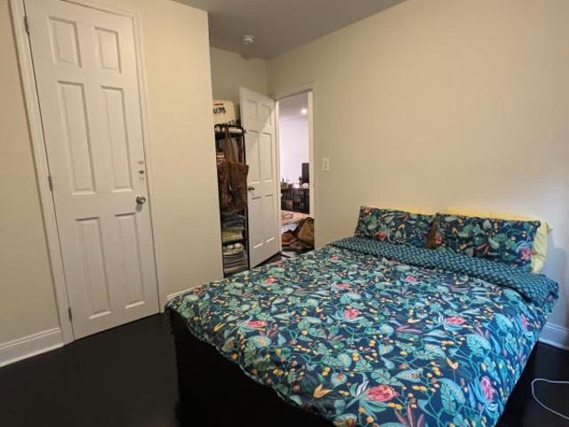Room available in renovated Sunnyside apt