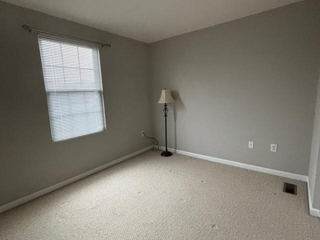 Room Available in South Lexington Home!