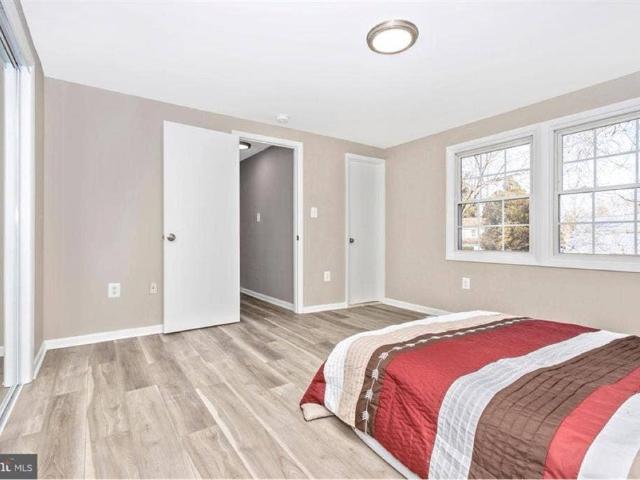 Room available in Spacious home