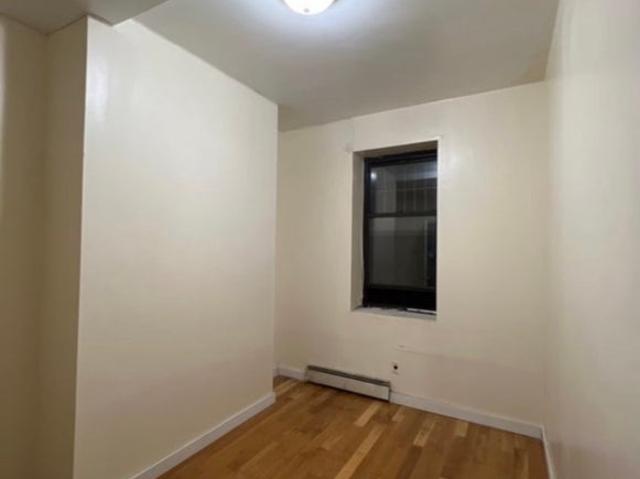 Room available in sunset park