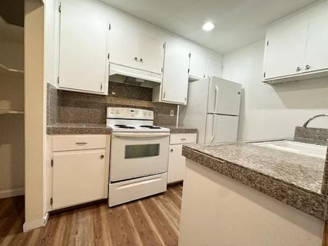 Room Available Now