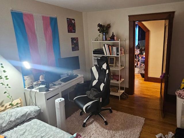 Room available on Green St, Concord
