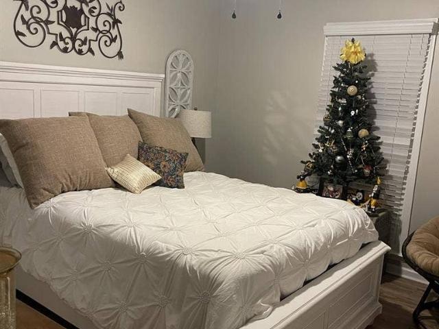 Room available Sept 1