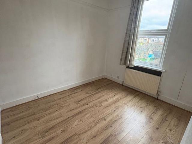Room A Newquay Road Catford SE6, Room to rent, £950 pcm | PrimeLocation