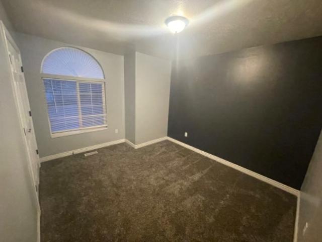 Room by the Canyon