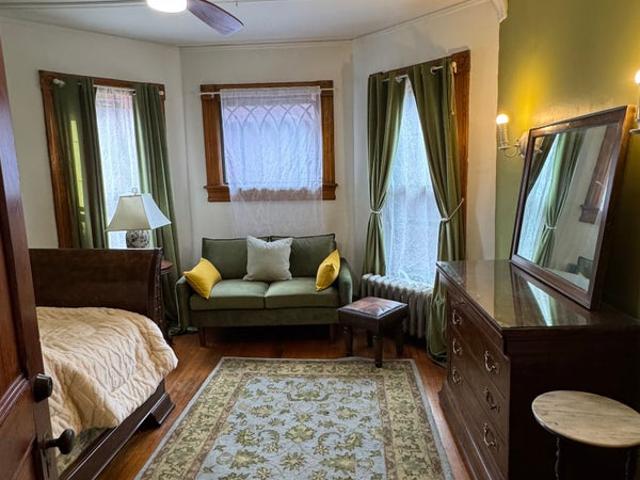 Room B_Furnished Room in Historic Victorian avail