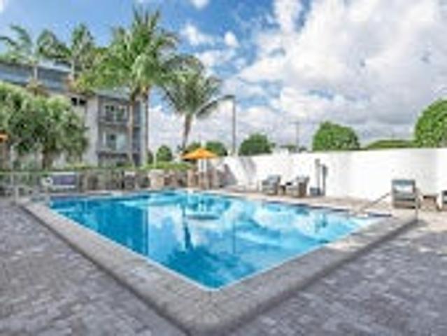 Room Boca East 5min to Mizner/FAU