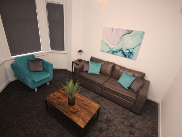 Room, Broadfield Road