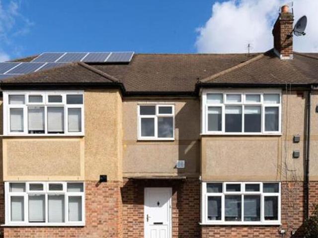 Room C, Somerset Close, Semi detached House For