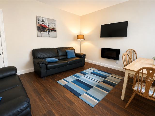 Room @ City Road, Beeston, NG9 2LQ