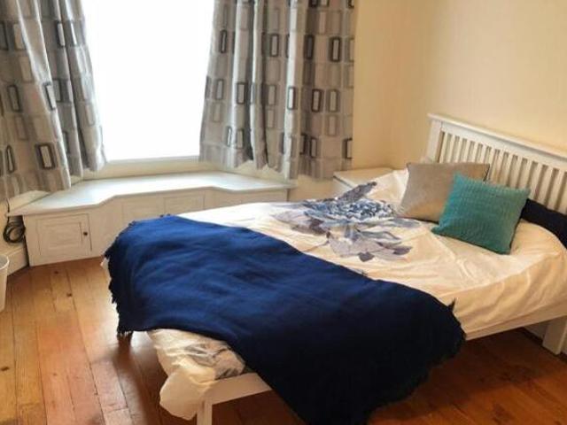 Room, Desborough Road, 1 Bedroom House