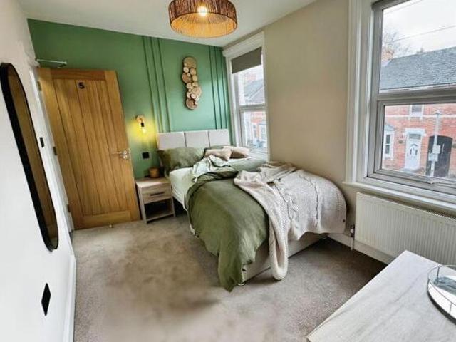 Room,dixon Street, 1 Bedroom House