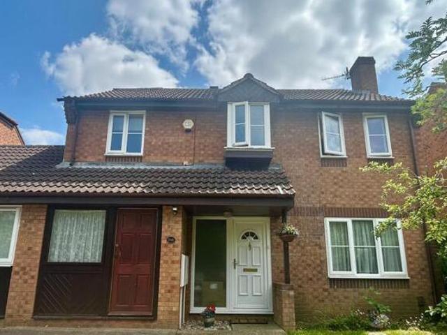 Room,downs Barn Boulevard, 1 Bedroom House