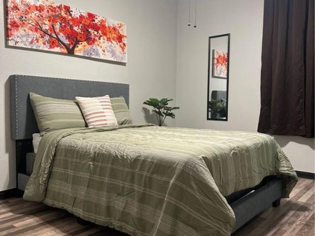ROOM* Fully Furnished Room in Peaceful Poinciana
