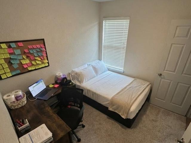 Room for rent metro west