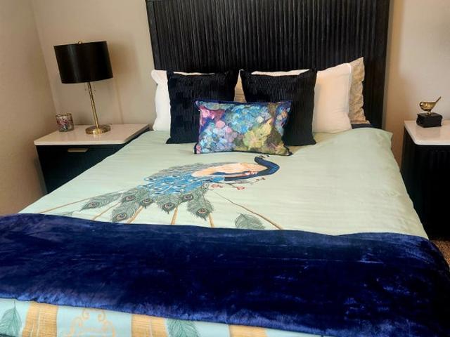 Room for rent Month to Month but can stay longer
