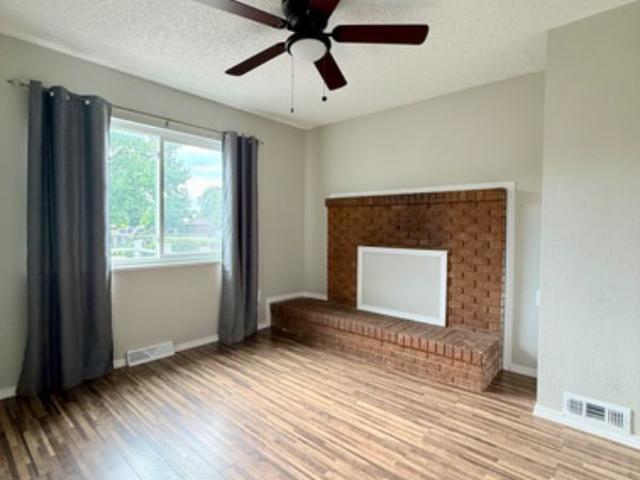 Room For Rent: Month_to_Month Lease! NO Security