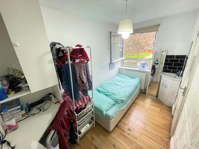 Room for RENT, N1 MoveHome