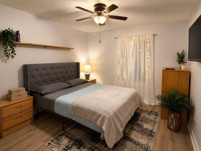 ROOM FOR RENT – NAVARRE, FL