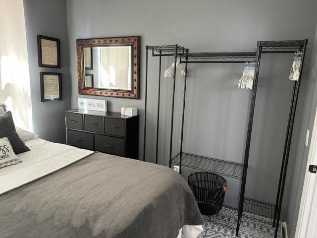 ROOM FOR RENT NEAR CBU