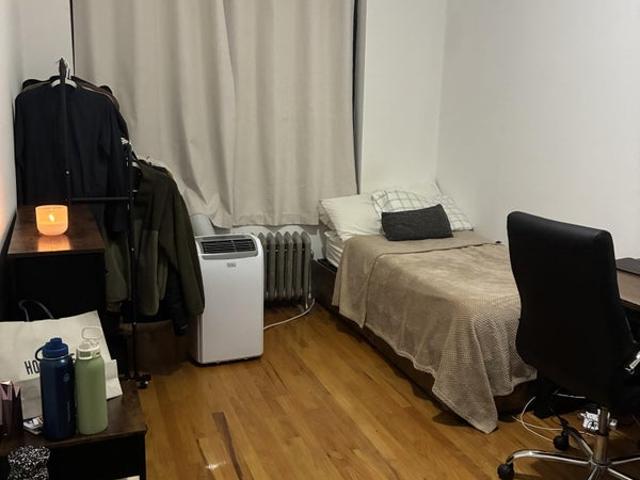 Room For Rent near City College!