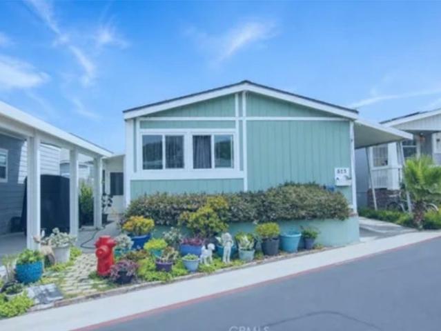 Room for rent near downtown HB and beach!