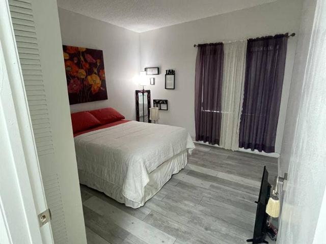 Room for rent near FIU