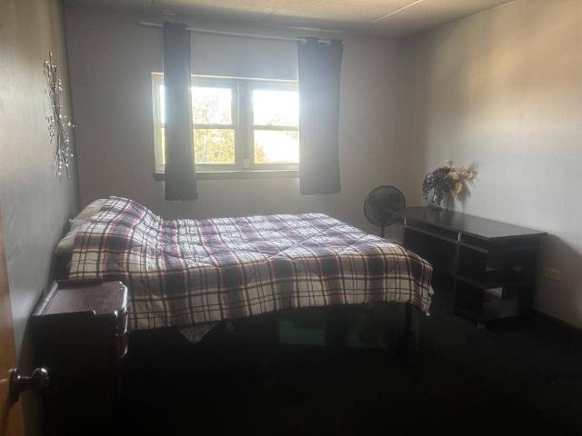 room for rent, near Loyola Hospital