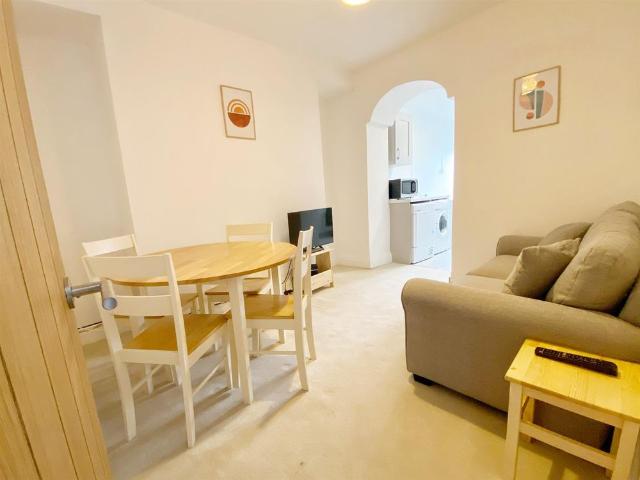 Room For Rent New Park Terrace, Pontypridd