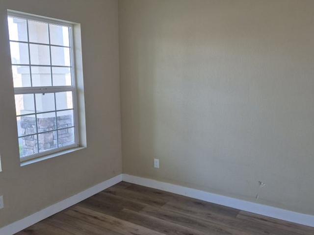 ROOM FOR RENT – NEW SACRAMENTO CA HOME