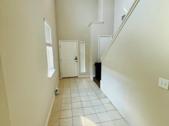 ROOM FOR RENT: NO Security Deposit! Month_to_Mont