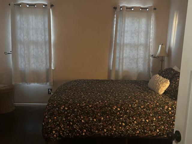 Room for Rent North Pomona