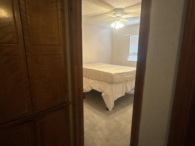 Room for rent Northside Visalia