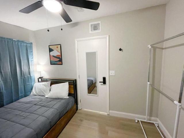 Room for Rent Oviedo Area! $mth Utilities Include