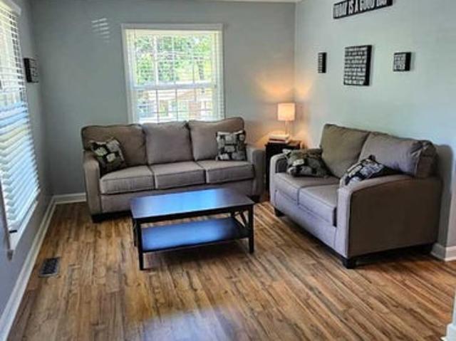 Room for rent at East 16th Street