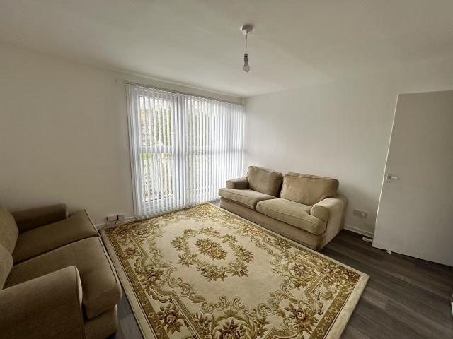room for rent at Powell Street, Sheffield, S3 7NX, UK