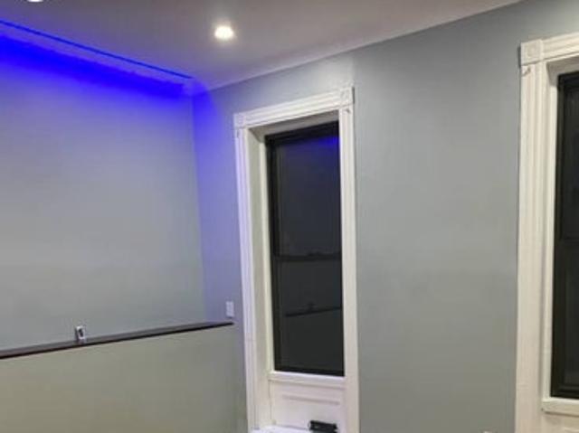 Room for rent August 1