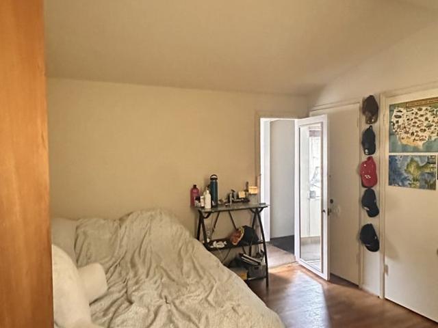 Room for rent! Available ASAP