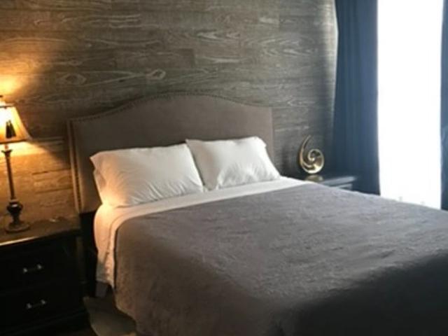 Room for rent a mile from UCF