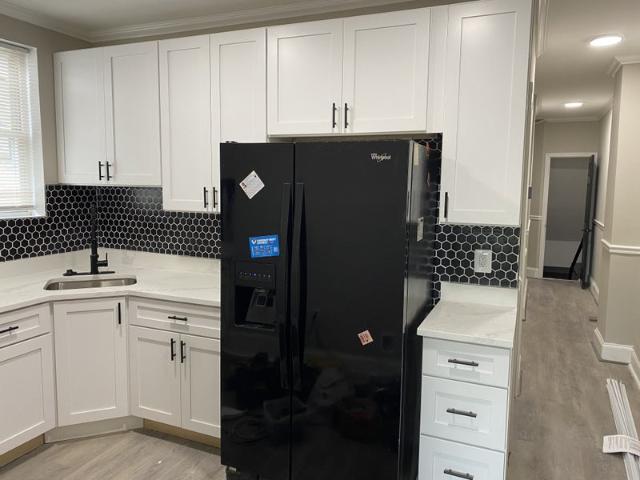 Room for rent,all utilities incl. Rennovated home!