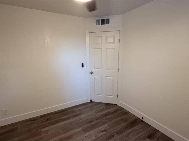 Room for Rent by Sunnyside