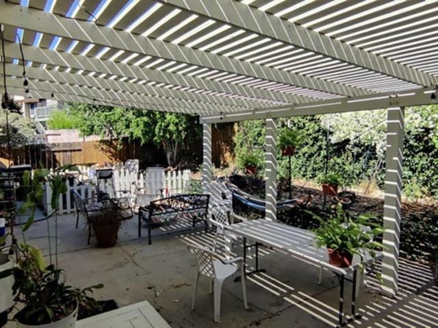ROOM FOR RENT BAY HO/CLAIREMONT