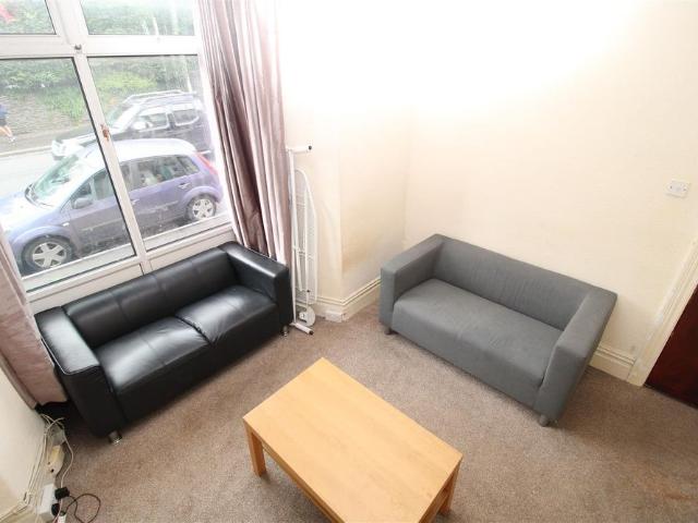Room For Rent Broadway, Pontypridd