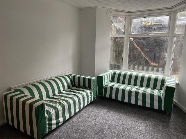 Room For Rent Broadway, Pontypridd