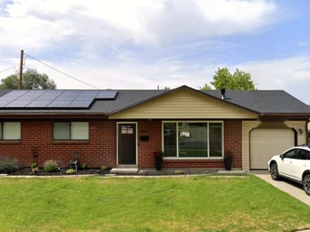 Room for Rent_Charming Murray Rambler | Available