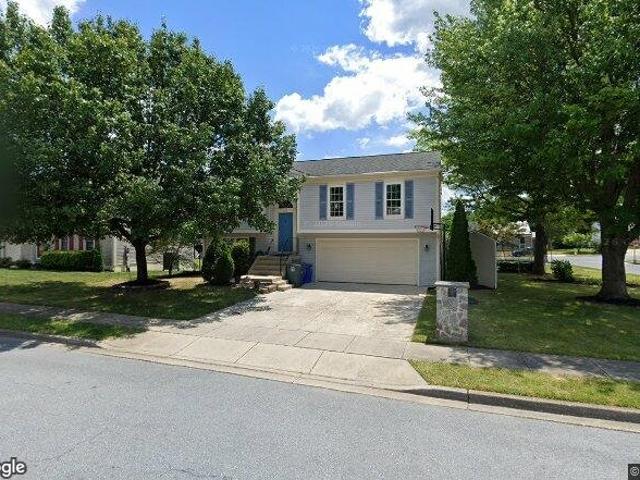 Room for rent Close to downtown MD