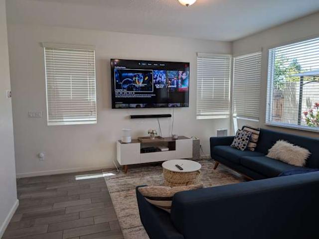 Room for Rent Clovis $900 gated community