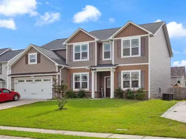 ROOM for Rent! Cozy 1 Bed, with Private Bath in Fayetteville.